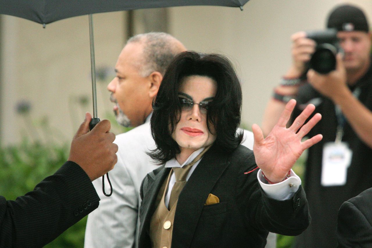 Michael Jackson's Doctor Conrad Murray Was Imprisoned for Killing the ...