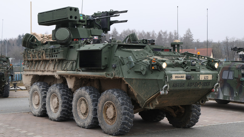 5 Weapons & Vehicles The US Military Operates With XBOX Controllers - AOL