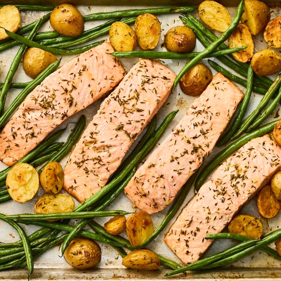 18 Anti-Inflammatory Dinners You Can Make in One Pan - AOL