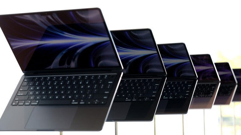 MacBook Pro Or MacBook Air: Which Apple Laptop Lasts Longer? - AOL