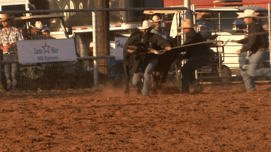 Mutton bustin’ good time at 81st annual Archer County Rodeo - AOL