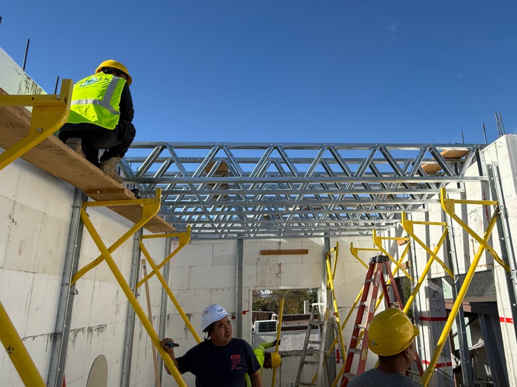 Los Angeles’ first fire-resistant home costs just $410K to build - AOL