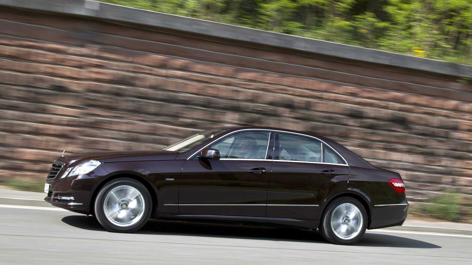 Mercedes' Vault-Like E-Class Sedan Now Costs Less Than A Base Honda ...