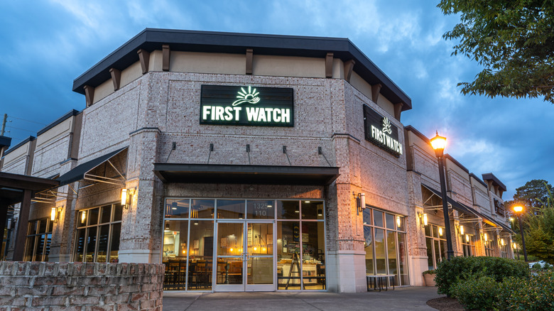 These Are The 7 Best Chain Restaurants For Brunch, According To ...