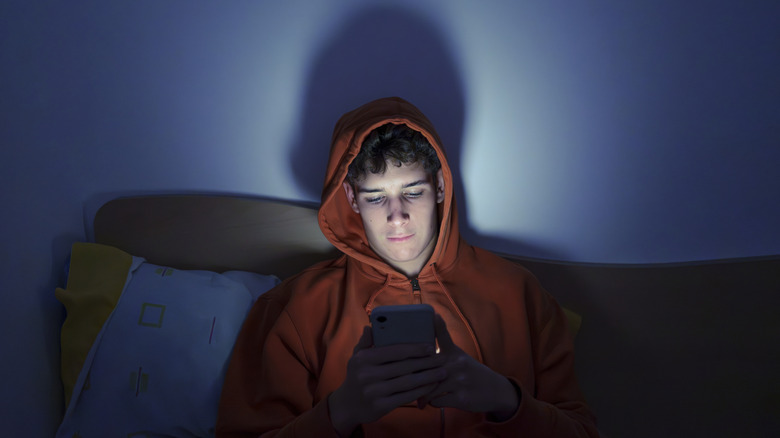 Almost Every New App Now Must Have Dark Mode Thanks To Gen Z - AOL