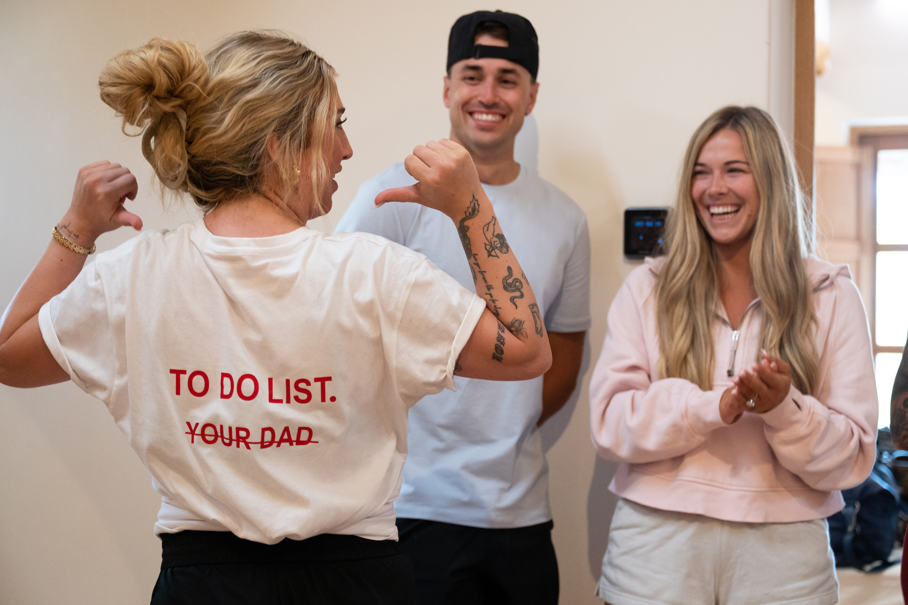 Former Kardashian Nanny Leah Barrs Reveals She Slept With a Dad: What ...