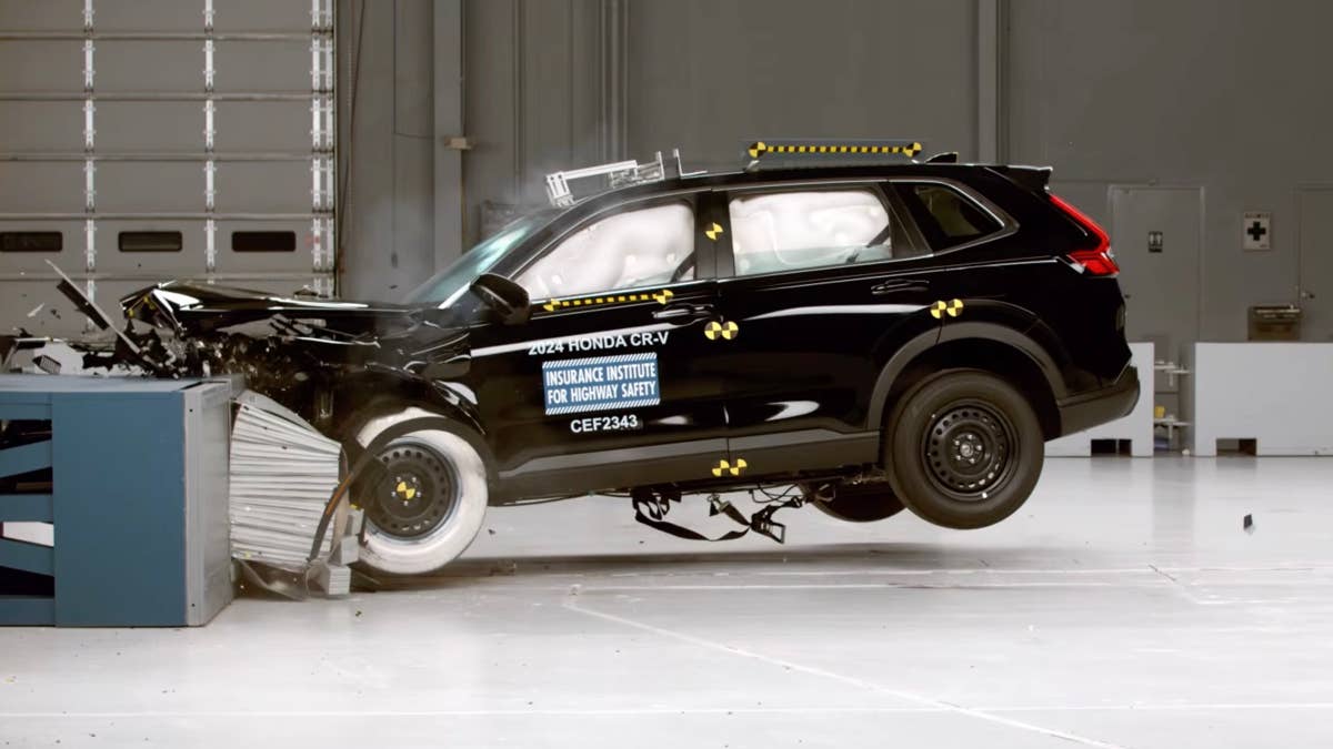 2026 Honda CR-V vs. Jeep Grand Cherokee: The Smaller SUV Wins Where It ...