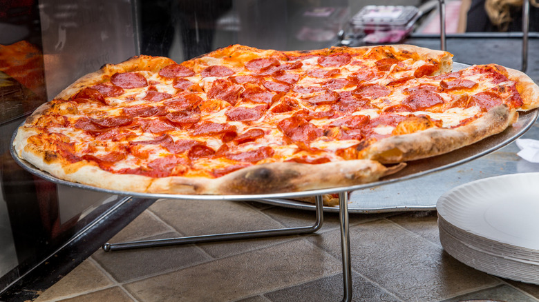 New York Vs Chicago-Style Pizza: Which One Really Reigns Supreme? - AOL