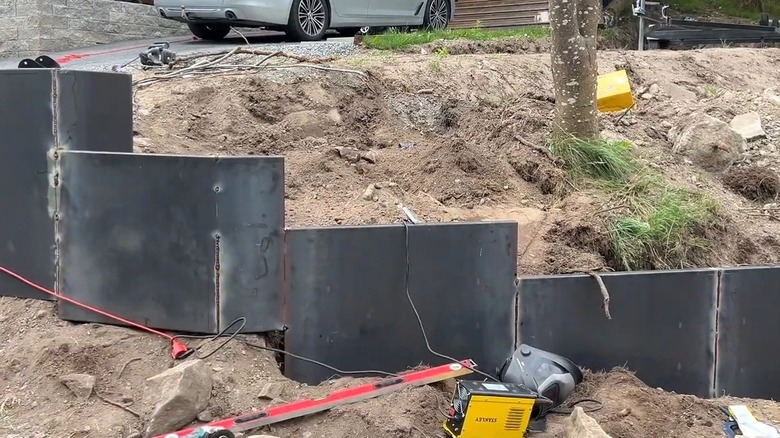 Goodbye Concrete Blocks: Build Your Retaining Wall Quickly With This ...