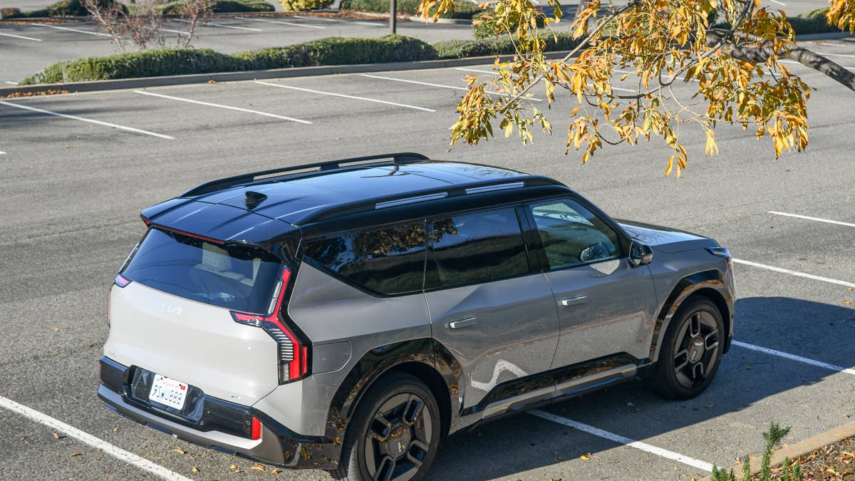 Kia’s EV9 June Lease Deals Are Here, and They’re Hard to Ignore - AOL