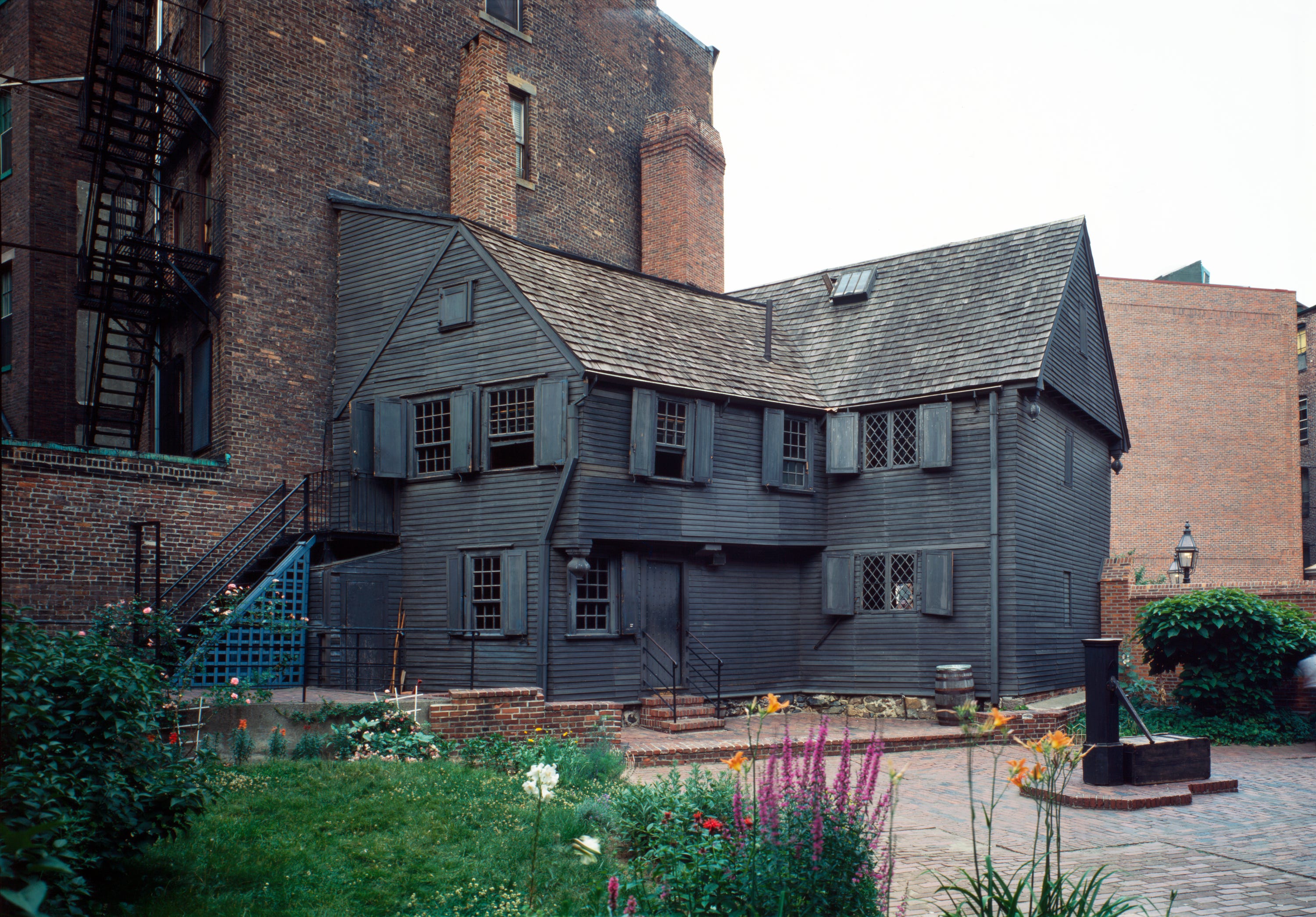 250 Years Ago, Paul Revere Had Help on His Midnight Ride - AOL