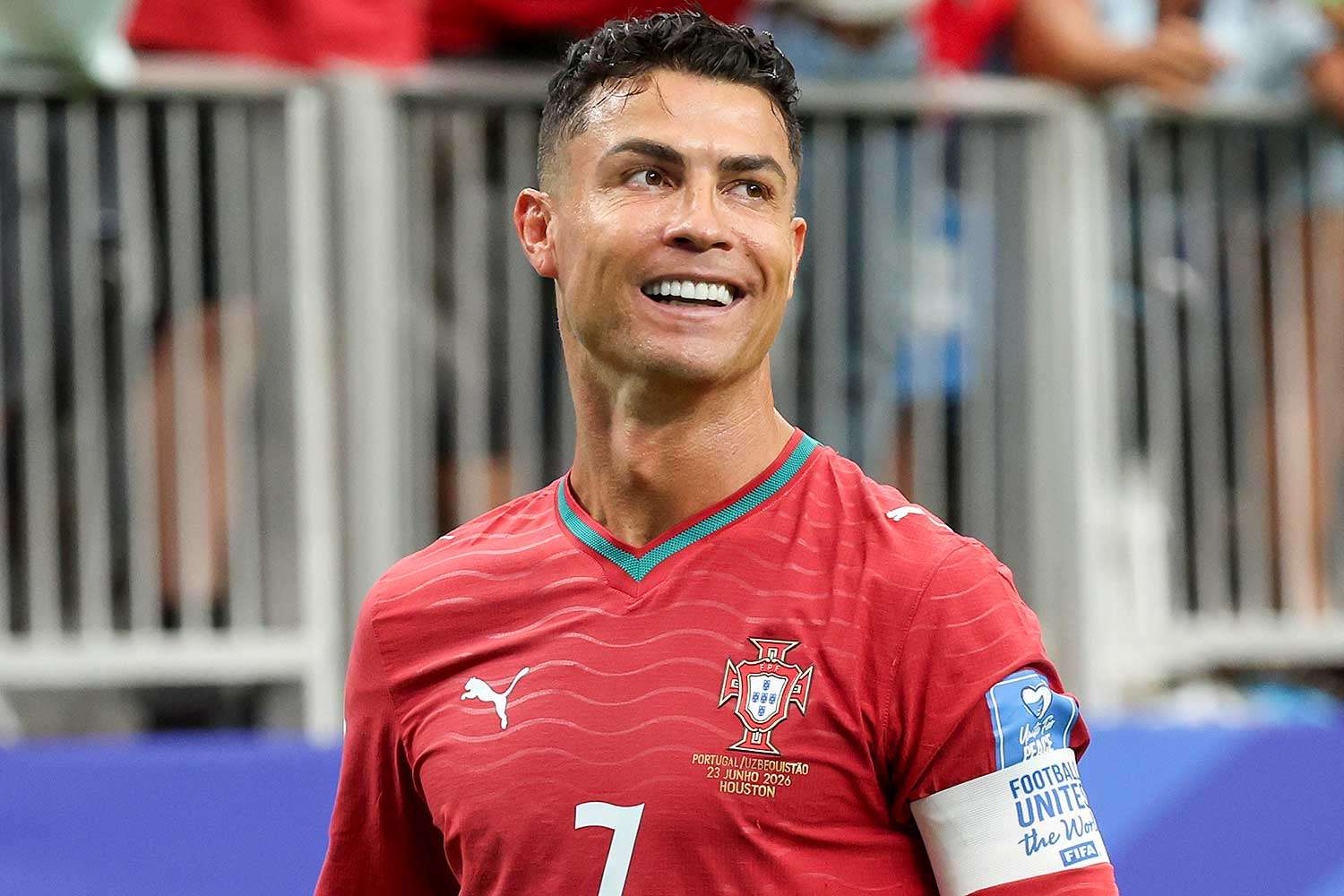 Cristiano Ronaldo Has A Sweet Way Of Keeping All 5 Of His Kids Close To Cristiano Ronaldo Has A Sweet Way Of Keeping All 5 Of His Kids Close To