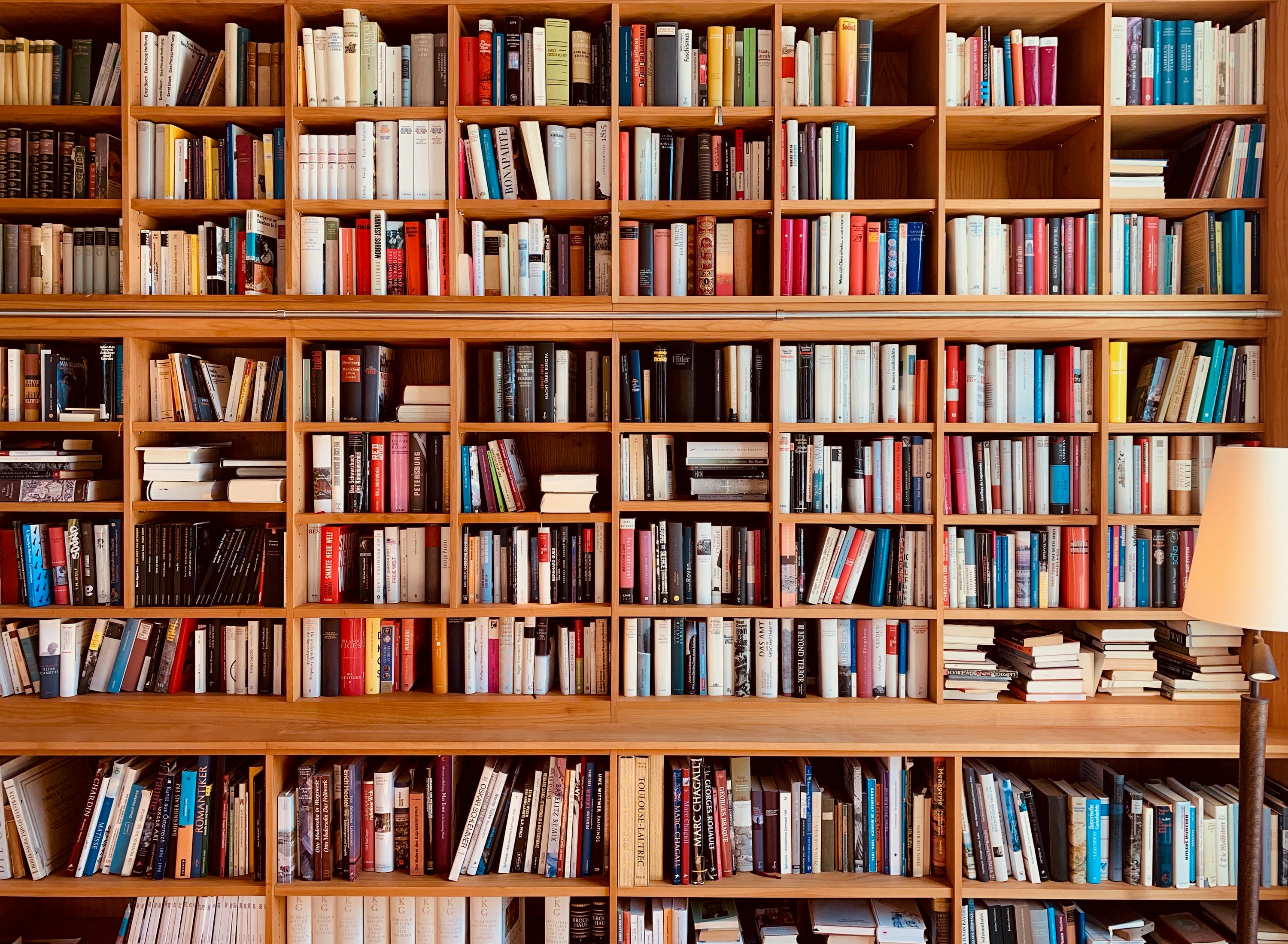 5 Sneaky Ways Your Home Is Stressing You Out, According to a Mental ...