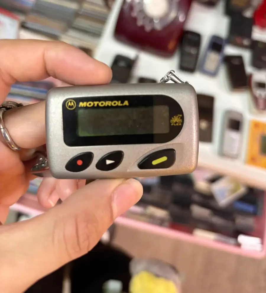 16 Pieces of 90s Technology That Defined Everyday Life - AOL