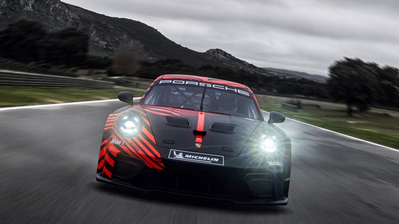 Porsche Cayman GT4 Race Car Replaced By New 911 GT4 Race Car Based On ...