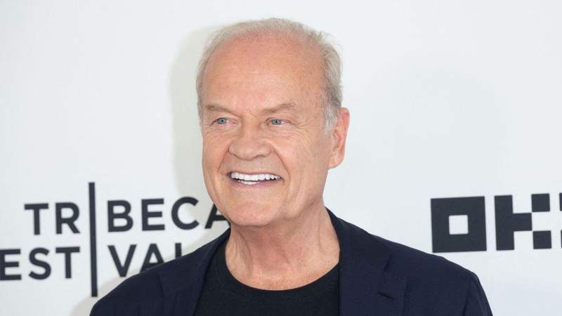 Kelsey Grammer Defends Donald Trump’s Reflecting Pool Mess as Online ...