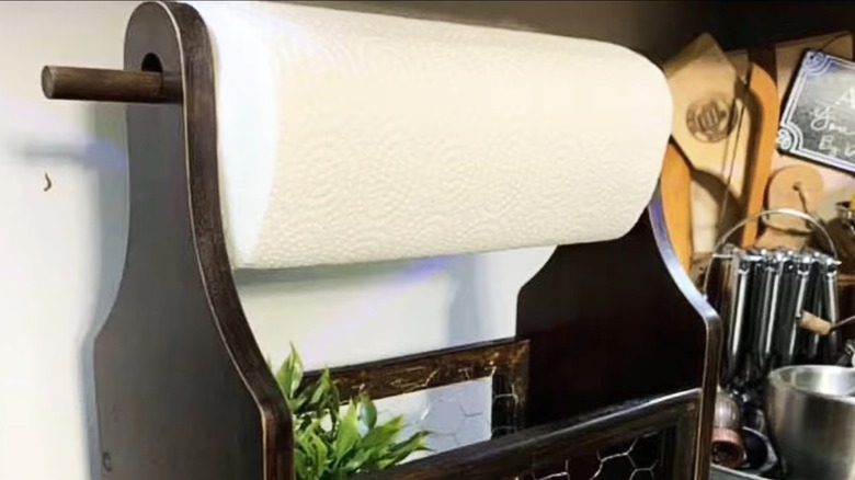 Repurpose Old Cutting Boards Into The Ultimate Paper Towel Holder With ...