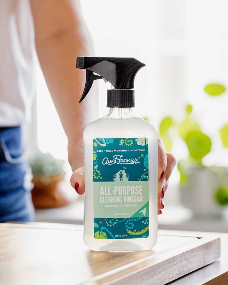 The Difference Between Cleaning Vinegar and Cooking Vinegar May ...