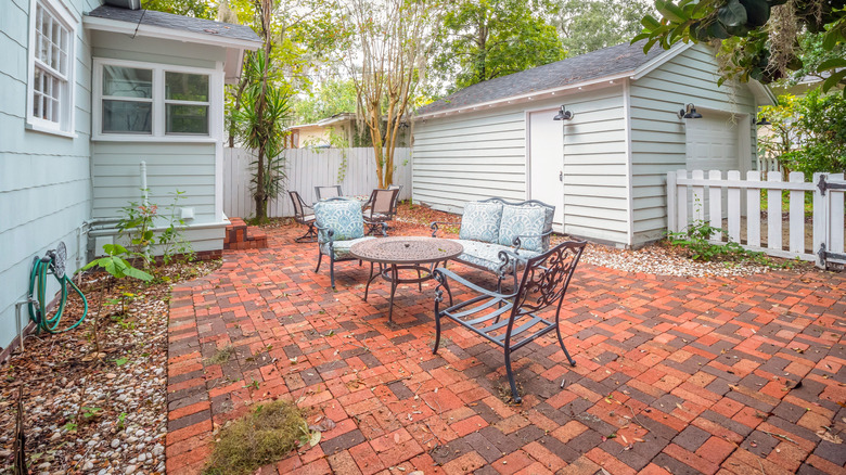 Goodbye Concrete: The Long-Lasting Patio Alternative That Looks Good - AOL