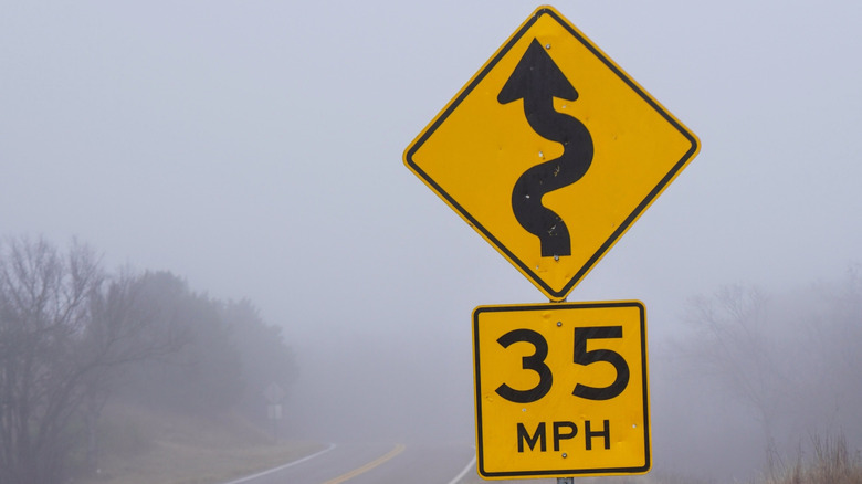 Why Do Some Road Signs Show A Speed Limit With An Arrow On Top? - AOL