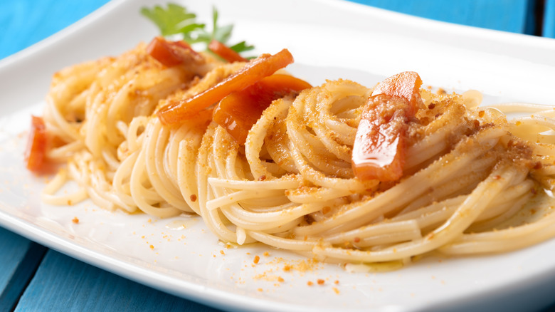 Anthony Bourdain Called This Simple And Unique Pasta Dish Absolutely ...
