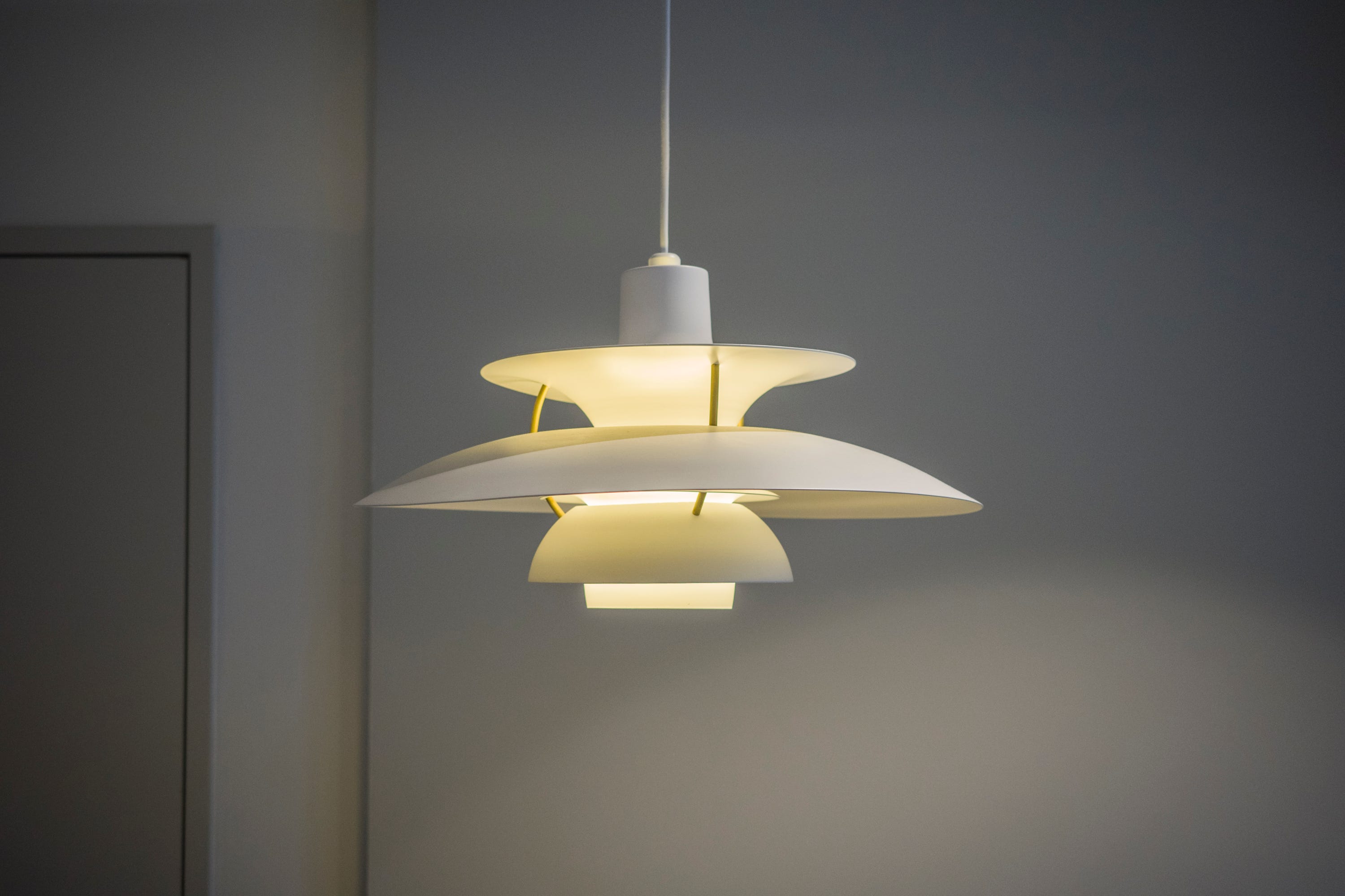 This Common Lighting Mistake Is Making Your Home Look Tacky—Here’s How ...