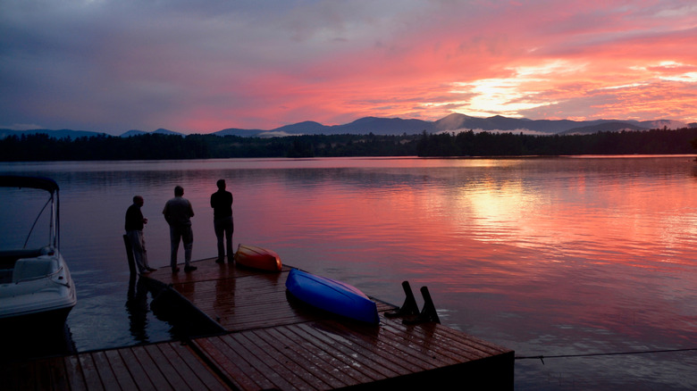 Maine's 8 Best Lake Getaways With Refreshing Waters And Gorgeous Views ...