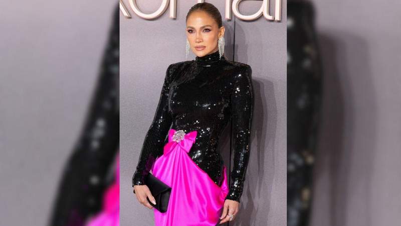 Jennifer Lopez, 56, Turns Heads During Surprise 'Off Campus ...