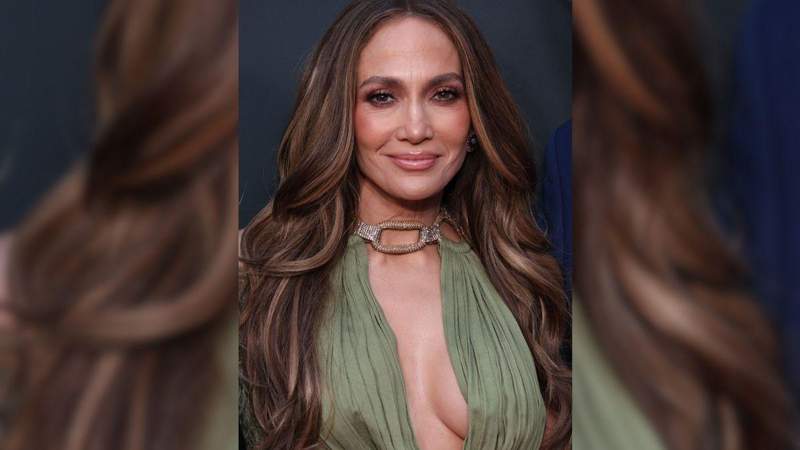 Jennifer Lopez, 56, Turns Heads During Surprise 'Off Campus ...