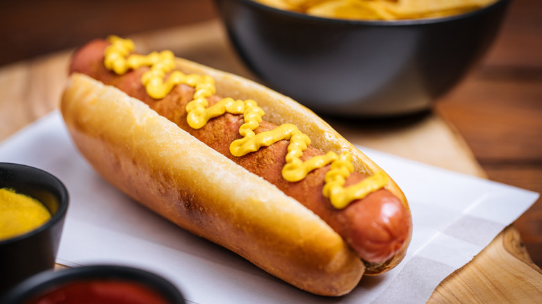 Why Costco's Food Court Hot Dogs Taste Different Than When You Cook ...