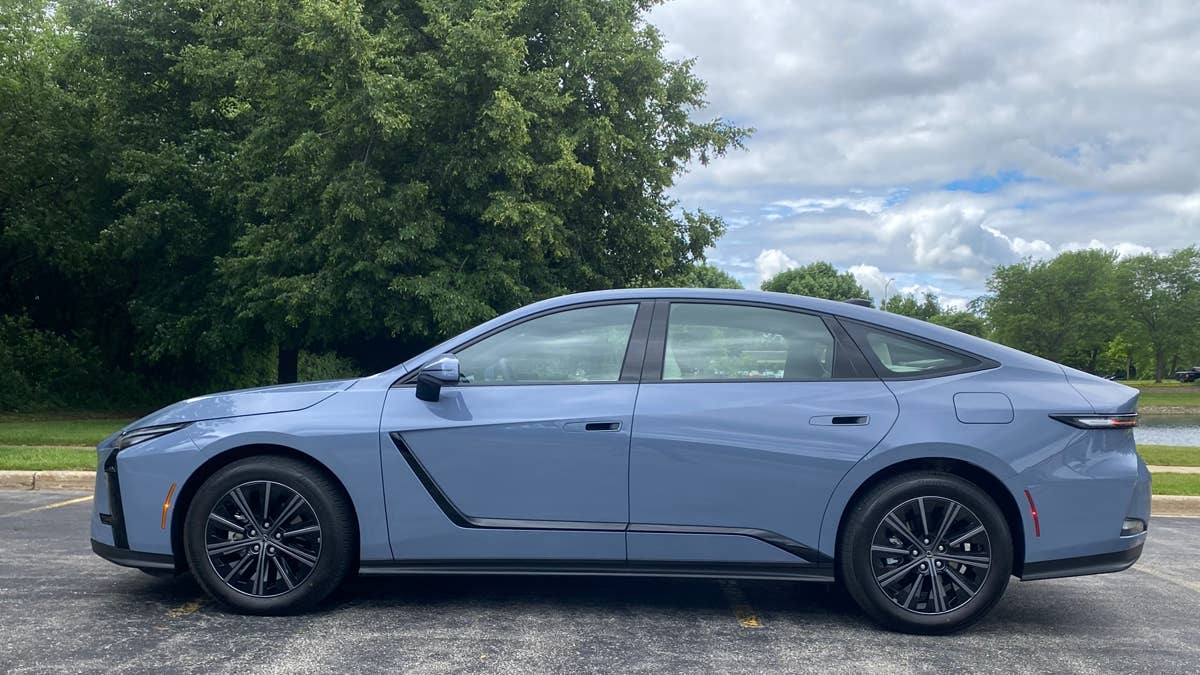 The 2026 Lexus ES 350h Redefines the Model Without Losing Why Buyers ...