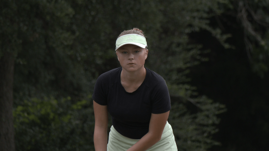 Caddie Steps Up to Help Youth Golfer - AOL