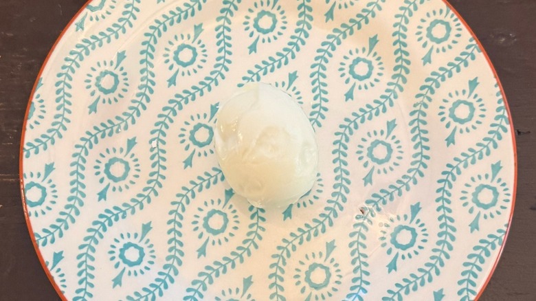 This Hard-Boiled Egg Peeling Style Will Leave You With A Total Disaster ...