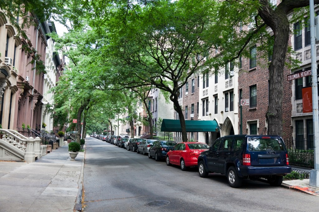 ‘Shame stickers’ for bad NYC parkers are back after years-long ban - AOL