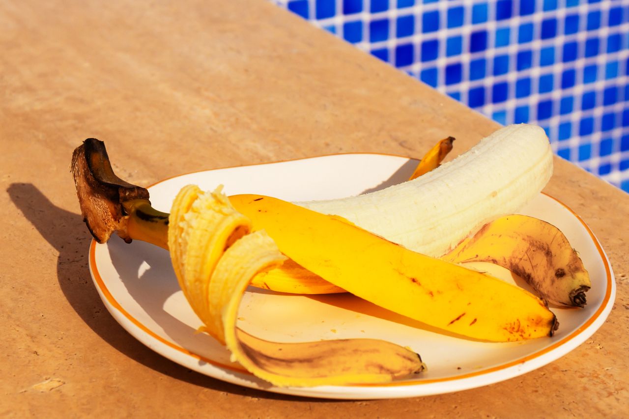 The Snack Lifeguards Say You Should Always Bring to the Pool (It’s Not ...