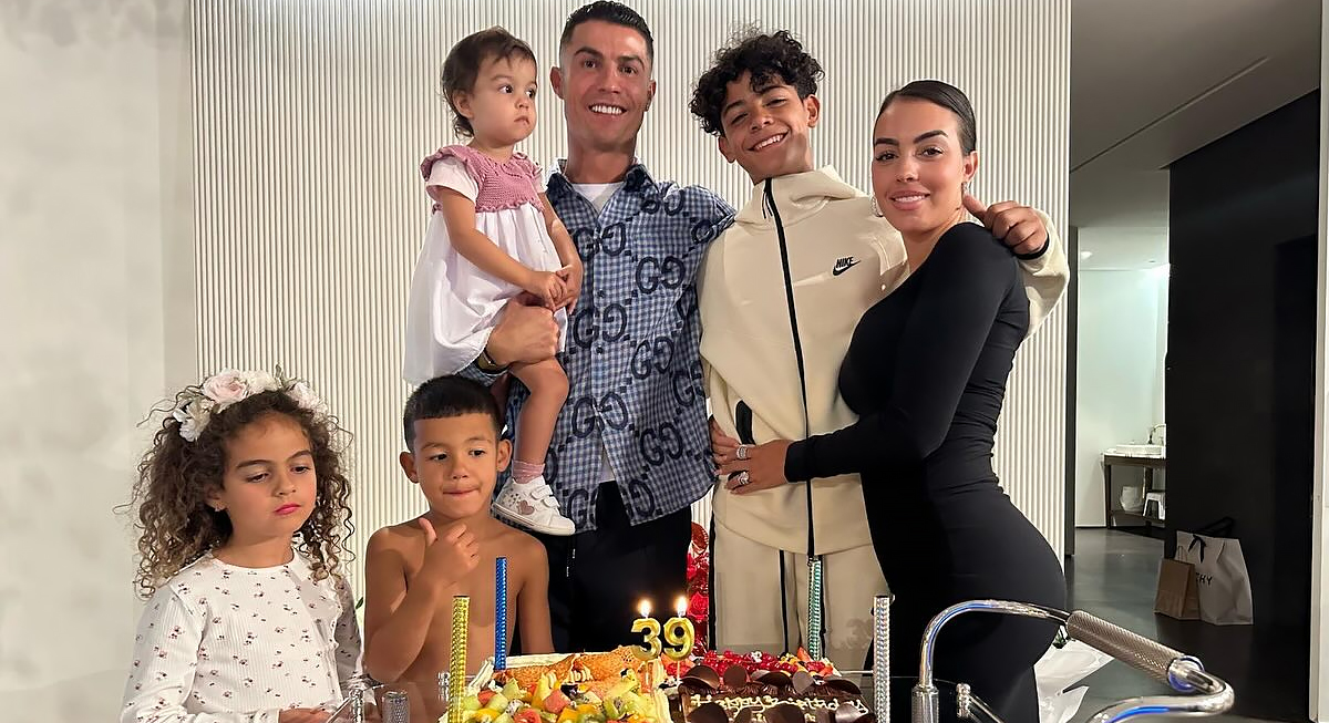 17 Harsh Rules Cristiano Ronaldo Makes His Family Follow AOL 17 Harsh Rules Cristiano Ronaldo Makes His Family Follow AOL