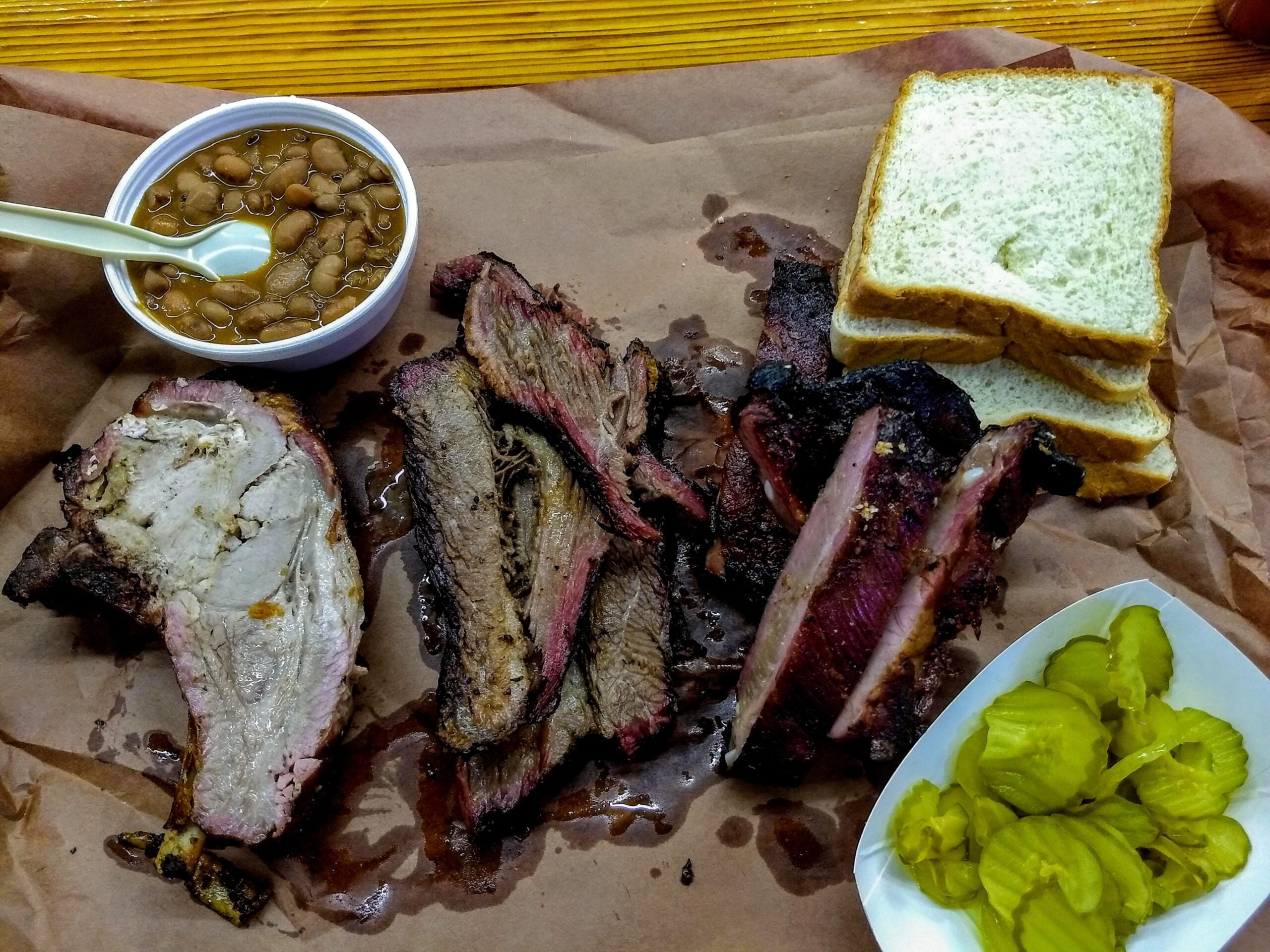 20 Photos Showing Some Of The Best BBQ Cookouts This Summer - AOL