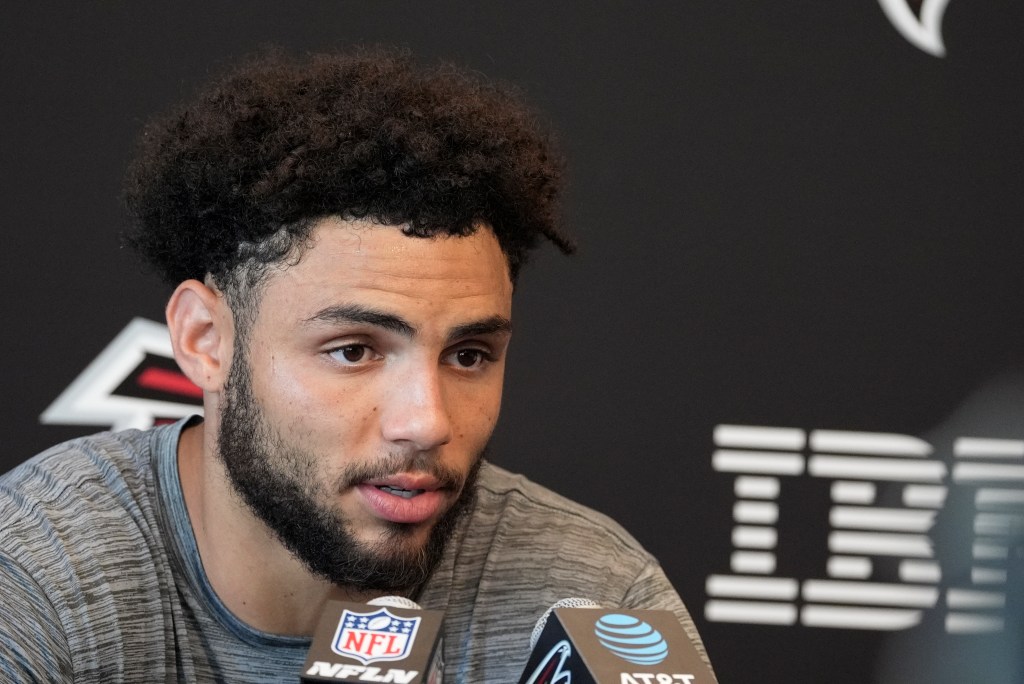 How Taco Bell became the center of Falcons star Drake London’s proposal ...