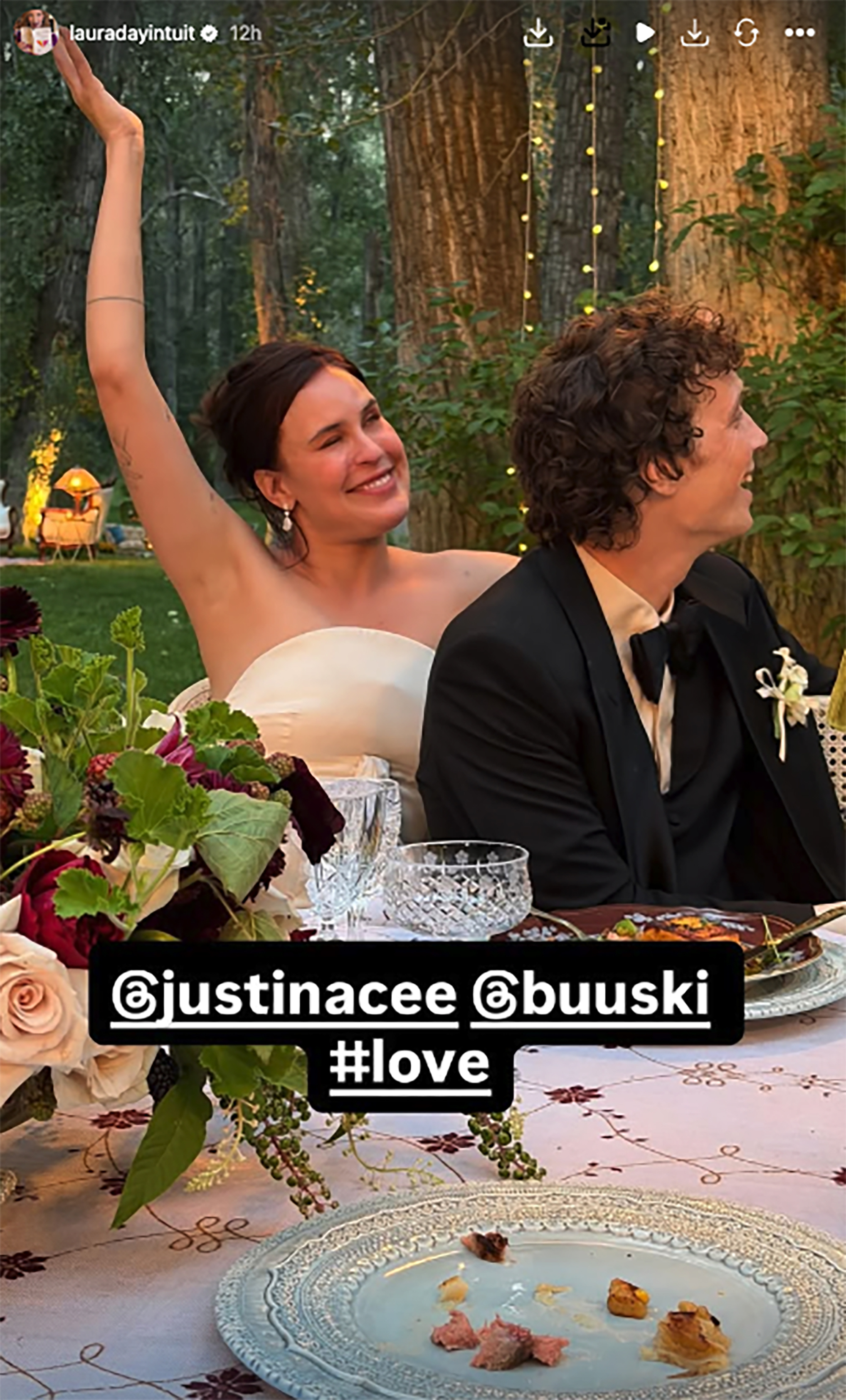Bruce Willis celebrates daughter Tallulah’s wedding to Justin Acee in ...