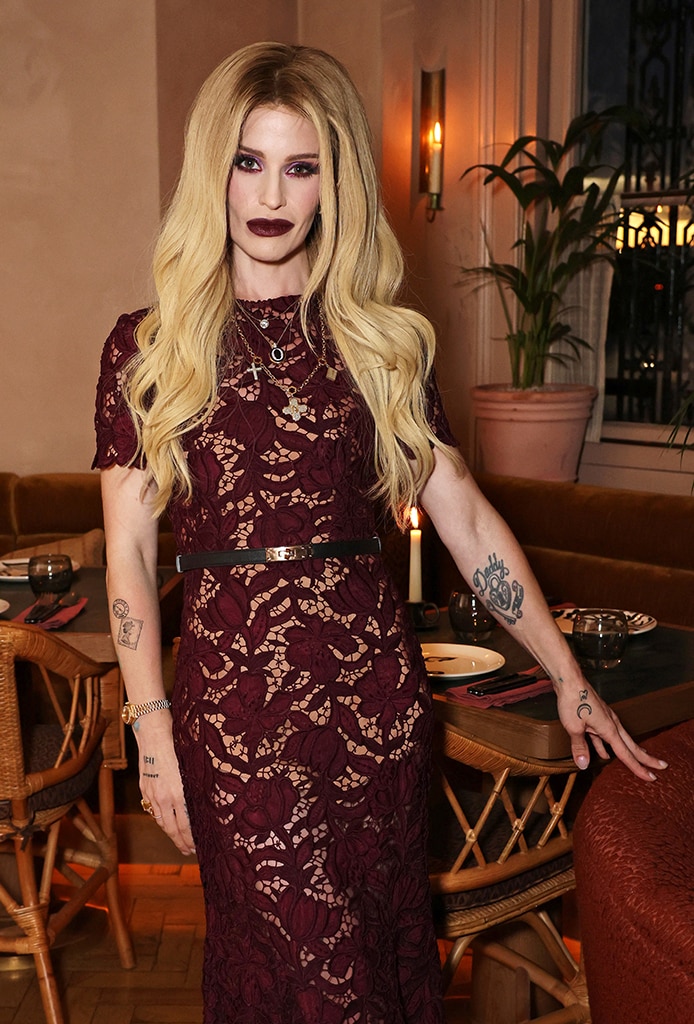 Kelly Osbourne Addresses Cruel Body Shaming While She Was “so Sick Aol