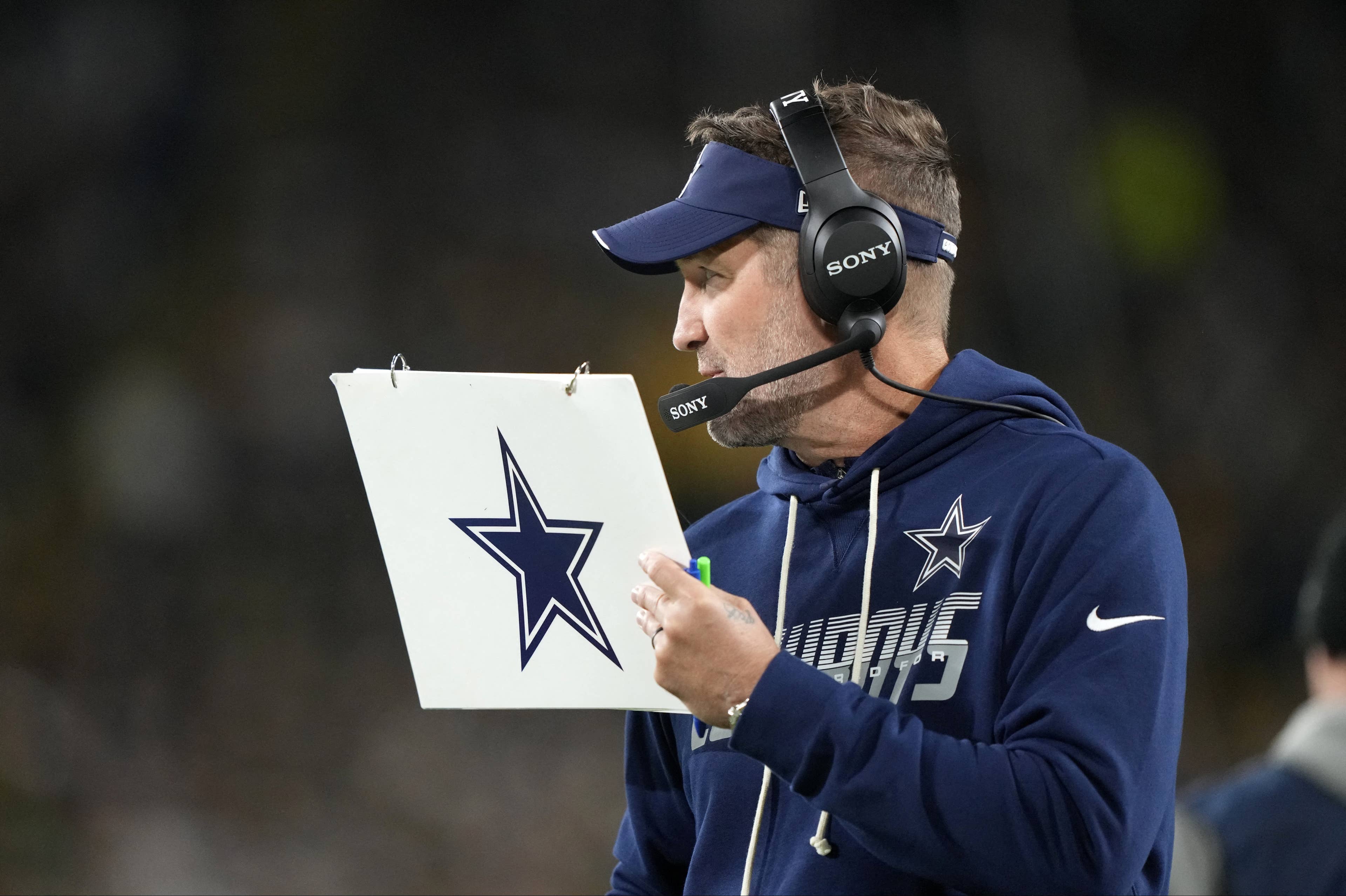 Dallas Cowboys Under Fire After 'Inexcusable' Loss to Packers - AOL